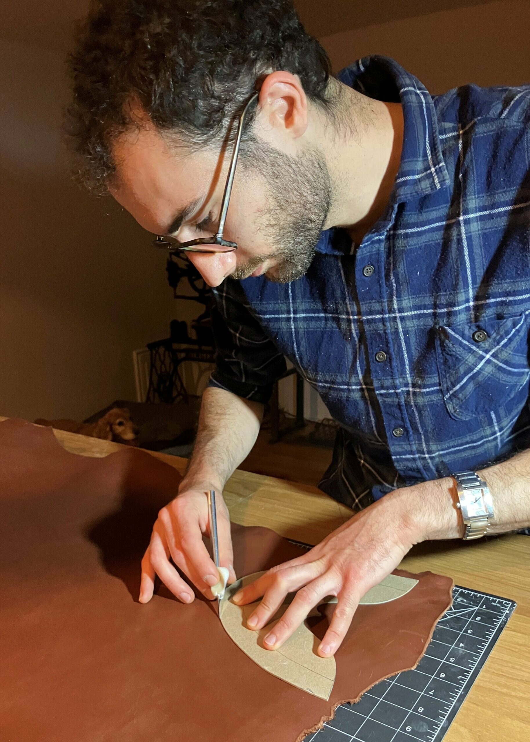 Des souliers sur mesure à Montréal - Français au Canada